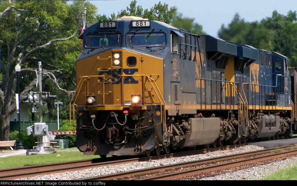 CSX 881